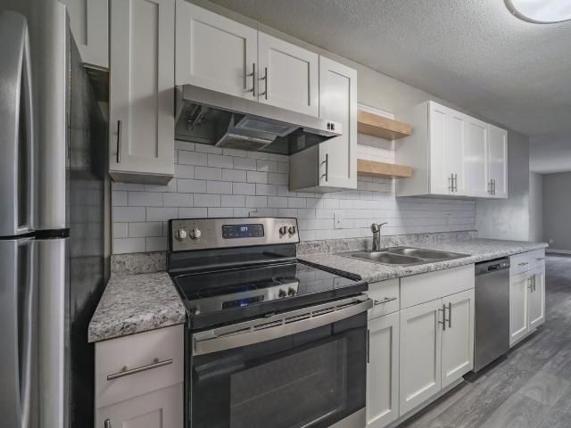 Domain & Gateway at Cedar 3 Bedroom Apartment for Rent at 3073 Cedar Creek Pkwy, Decatur, GA 30033