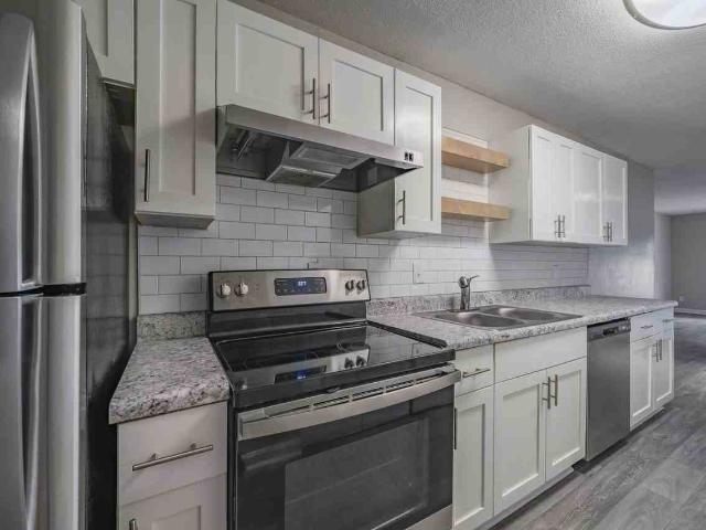 Domain & Gateway at Cedar 3 Bedroom Apartment for Rent at 3073 Cedar Creek Pkwy, Decatur, GA 30033