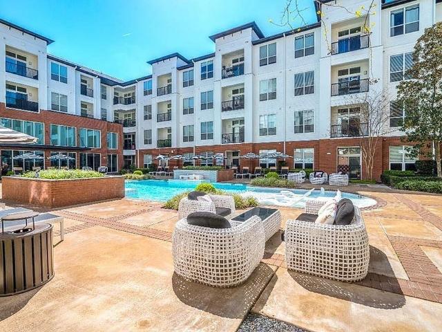 Domain West 1 Bedroom Apartment for Rent at 611 Dairy Ashford Rd, Houston, TX 77079 Memorial