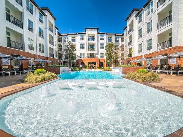 Domain West 1 Bedroom Apartment for Rent at 611 Dairy Ashford Rd, Houston, TX 77079 Memorial