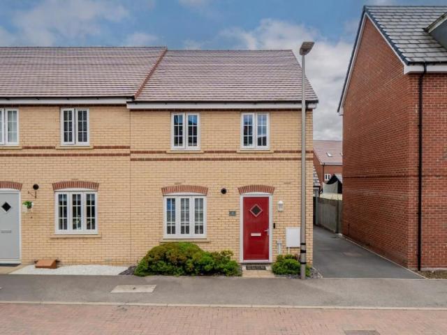 Dominica Grove, Newton Leys, Bletchley, Milton Keynes MK3, 3 bed end terrace house to rent, £1,800 pcm | PrimeLocation