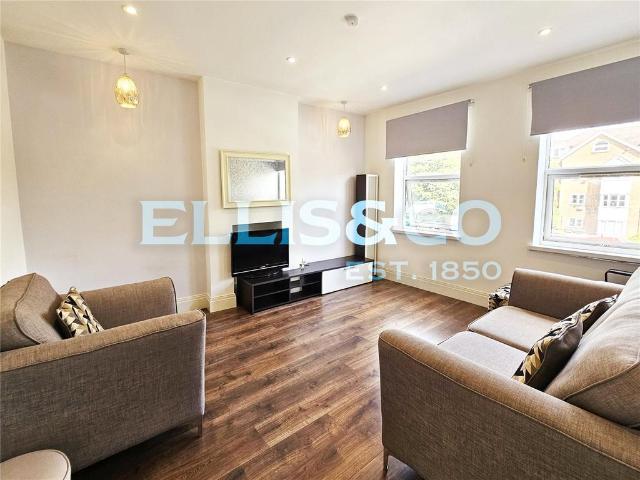 Dominion Parade, Station Road. 4 bed apartment to rent £2,295 pcm £530 pw