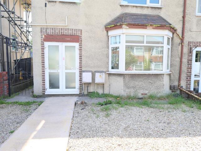 Dominion Road, Bristol BS16, 2 bed flat to rent, £1,300 pcm | PrimeLocation