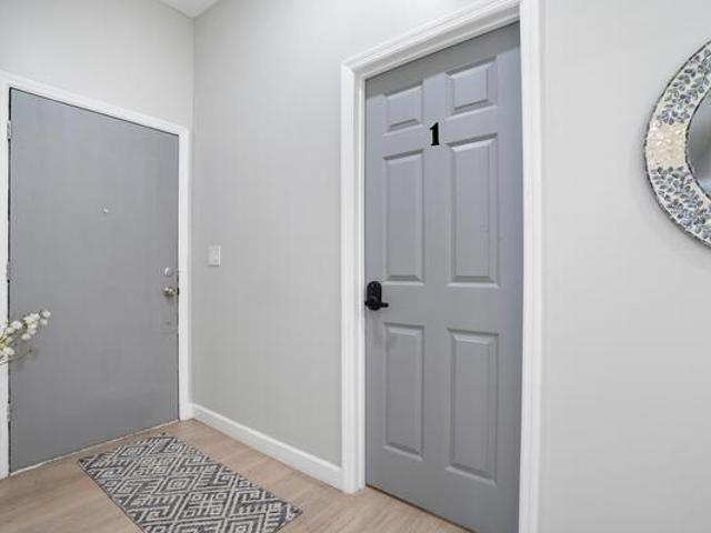 DON'T HAVE A CAR? YOU DON'T NEED IT TO LIVE HERE! Beautiful recently renovated home, with great location, near shops and bus stops