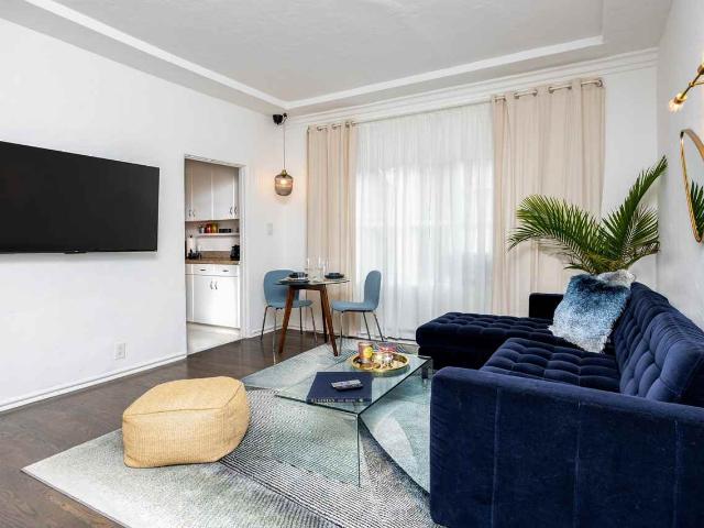 Don Carlos Apartments Studio Apartment for Rent at 132 S Bedford Dr, Beverly Hills, CA 90212 Beverly Hills