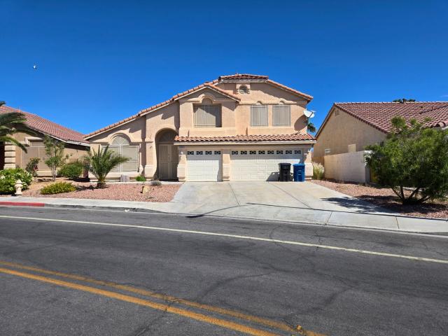 Don’t wait for summer, your pool home is ready now! 4 Bedroom, NW Las Vegas