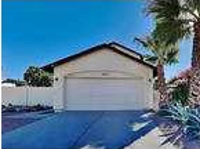 Don´t miss this chance to make this your new home! This updated home has an