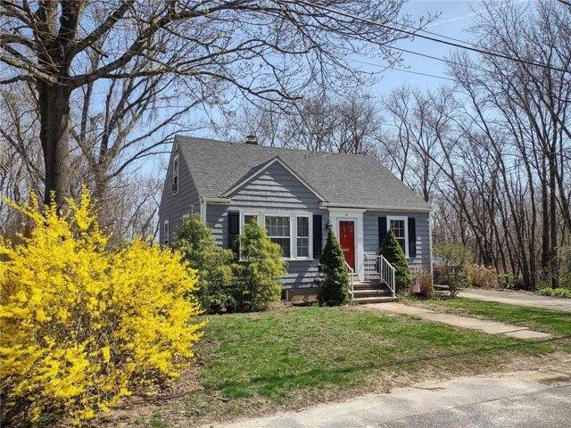 Donald Ave, Cumberland, Home For Sale
