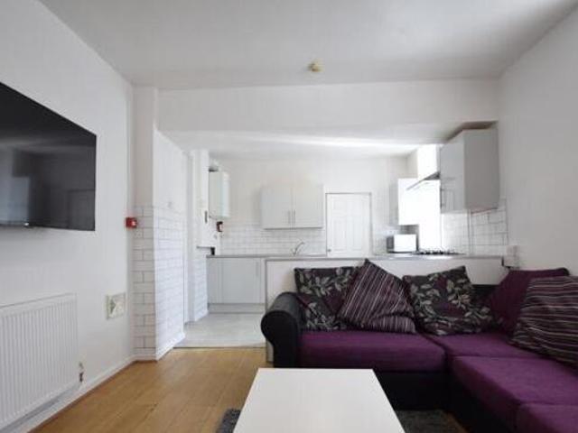 Donald Street, Roath, 5 Bedroom House
