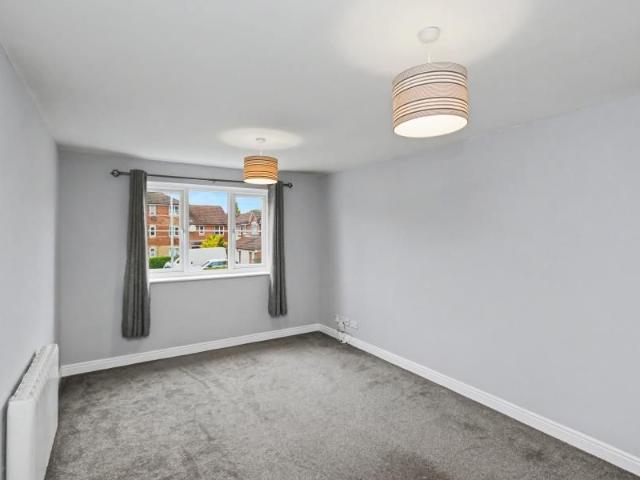 Donald Woods Gardens, Tolworth, KT5