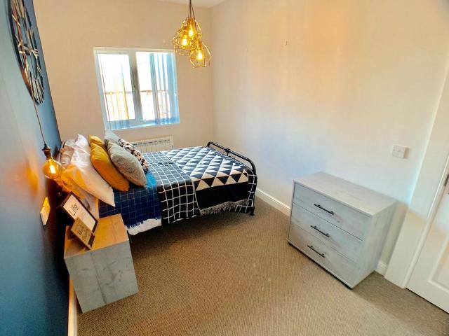 Doncaster Road, Barnsley, South. 1 bed in a house share to rent £455 pcm £105 pw