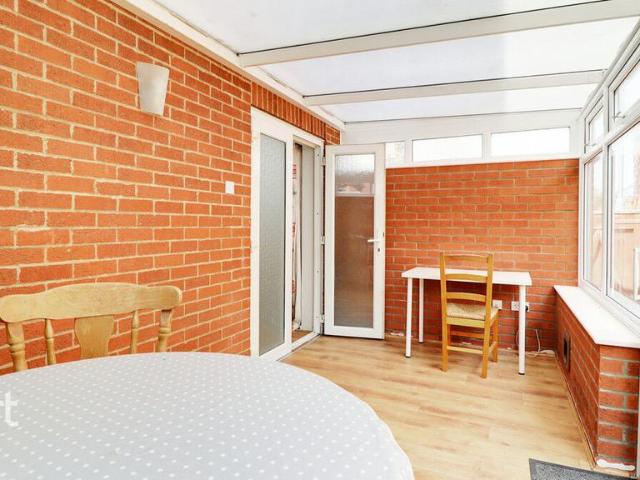 Donchurch Close, Norwich 4 bed semi detached house to rent £1,395 pcm £322 pw