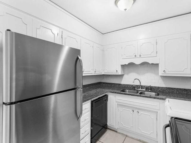 Donegal Place 1 Bedroom Apartment for Rent at 2964 Rhodes Cir S, Birmingham, AL 35205 Highland Park