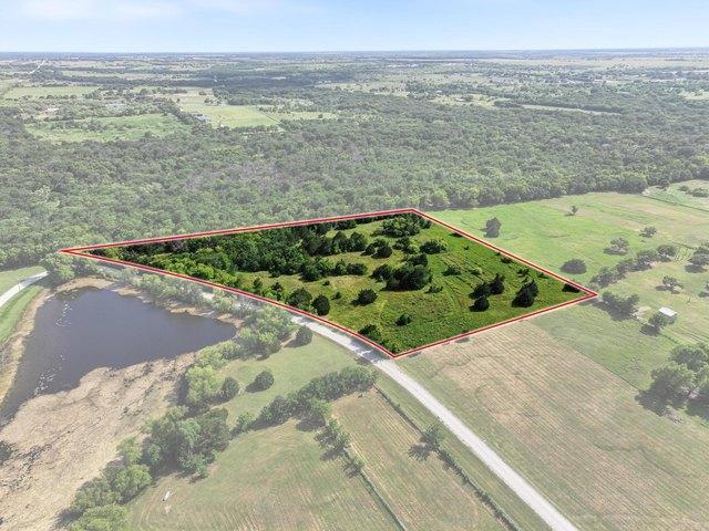 Donee St, Southmayd, TX 76268