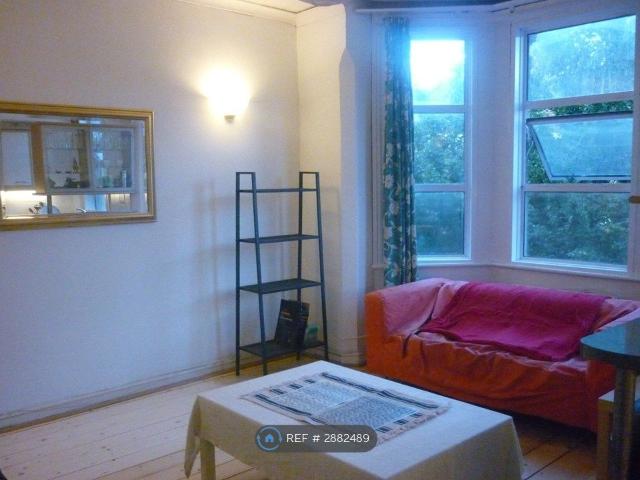 Dongola Road, London N17, 3 bed flat to rent, £1,950 pcm | PrimeLocation