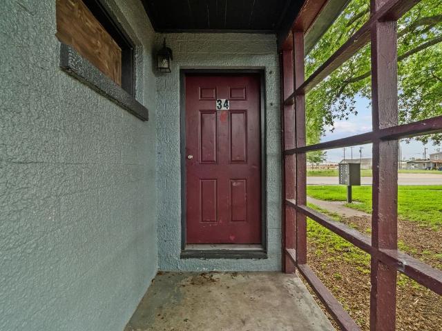 Donna's Corner 1 Bedroom Apartment for Rent at 814 3rd Ave N, Texas City, TX 77590