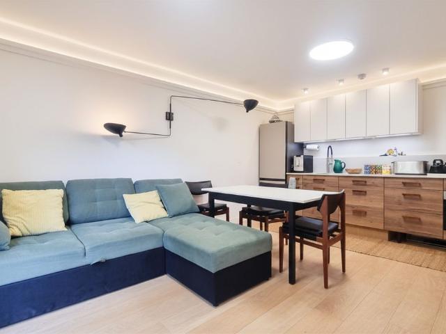 Dobson Close, London NW6, 2 bed flat to rent, £2,750 pcm | PrimeLocation