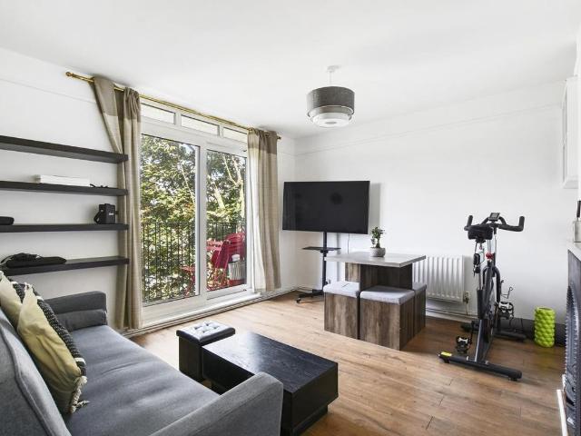 Dobson Close, Swiss Cottage, London NW6, 2 bed flat to rent, £2,695 pcm | PrimeLocation
