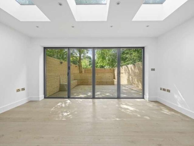 Dobson Close, Swiss Cottage, NW6