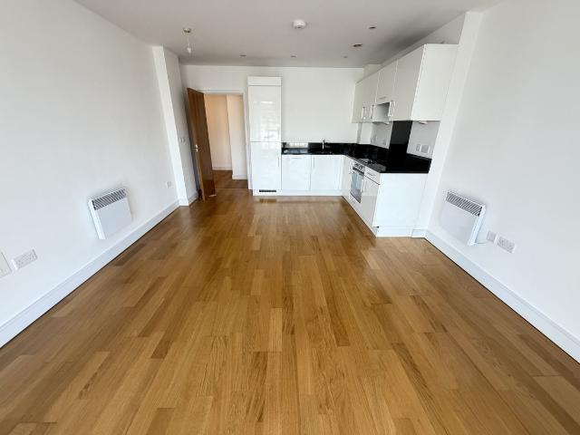 Dock Head Road, Chatham ME4, 2 bed flat to rent, £1,450 pcm | PrimeLocation