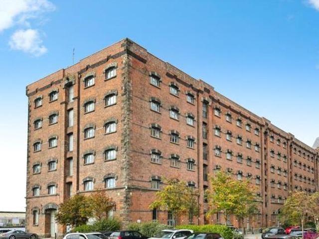 Dock Road, Birkenhead, 2 Bedroom Flat