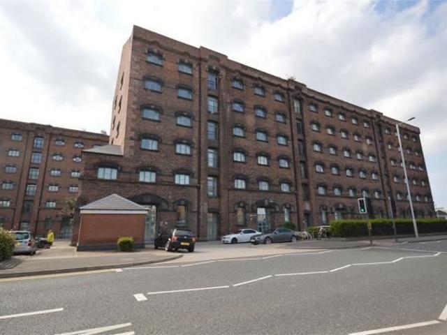 Dock Road, Birkenhead CH41, 2 bed flat to rent, £900 pcm | PrimeLocation