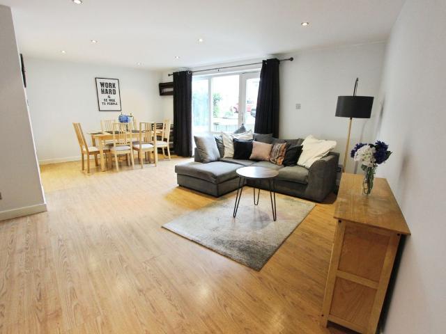 Dock Street, Edinburgh EH6, 2 bed flat to rent, £1,400 pcm | PrimeLocation