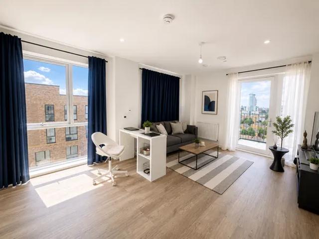 Dock 28, SE28