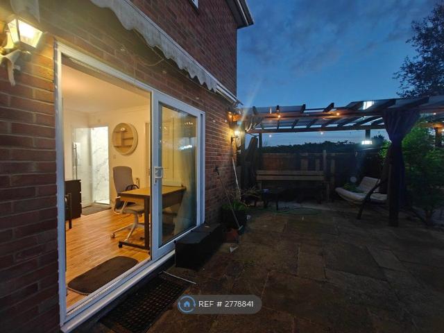 Dockle Way, Swindon SN2, Room to rent, £700 pcm | PrimeLocation