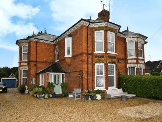 Doddington Road, Lincoln, 3 Bedroom Semi detached