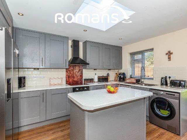 Doddsfield Road, Slough SL2, 4 bed end terrace house to rent, £2,250 pcm | PrimeLocation