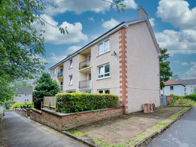 Dodside Place, Glasgow, Glasgow City G32, 2 bed flat to rent, £950 pcm | PrimeLocation