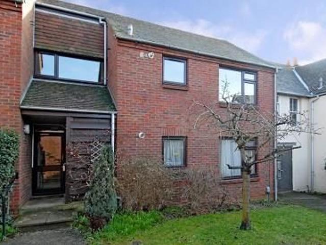 Dodson Court, Abingdon, Oxfordshire OX14, Studio to rent, £800 pcm | PrimeLocation