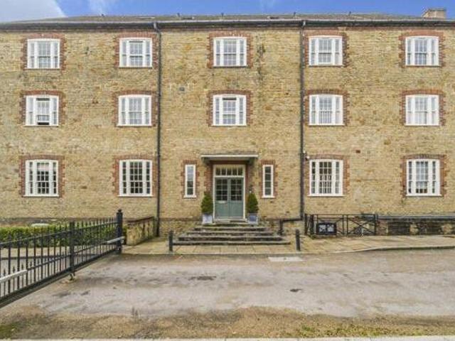 Dodsley Lane, Budgenor Lodge, Easebourne, 2 Bedroom Flat
