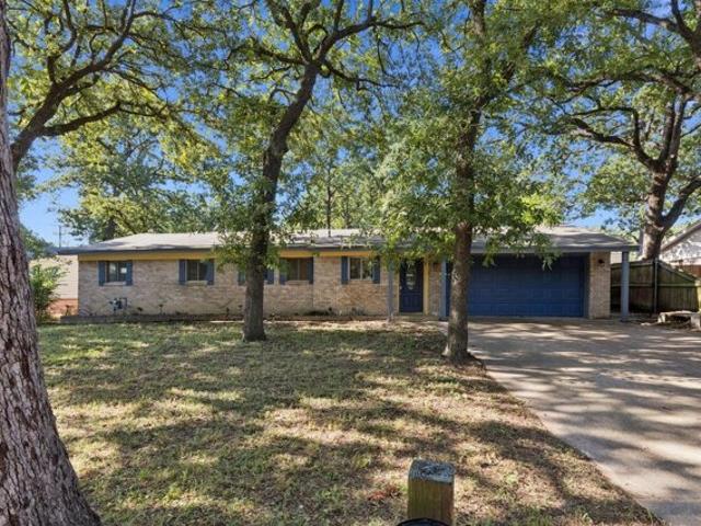 Dogwood Dr, Arlington, Home For Sale