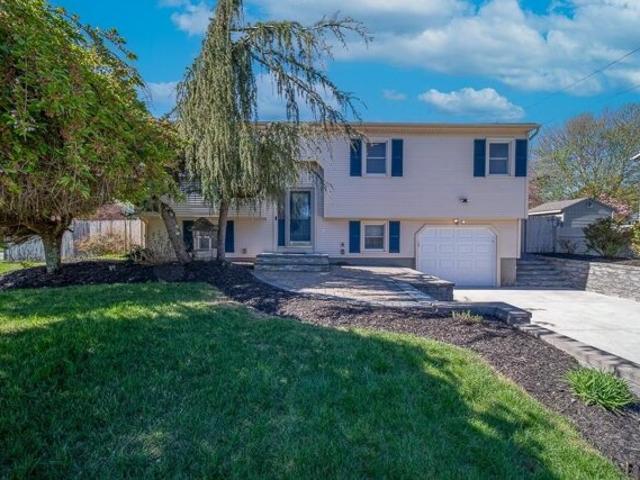 Dogwood Dr, Cranston, Home For Sale