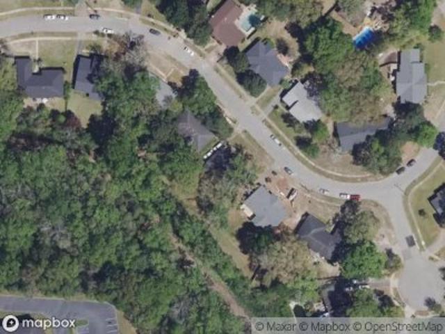 Dogwood Dr S