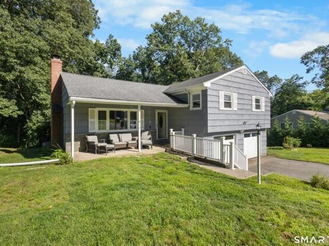 Dogwood Dr, Shelton, Home For Sale