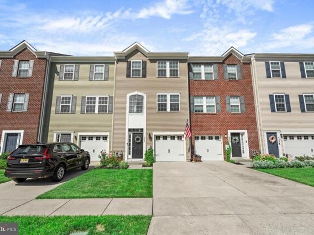 Dogwood Dr, Woodbury, Home For Sale