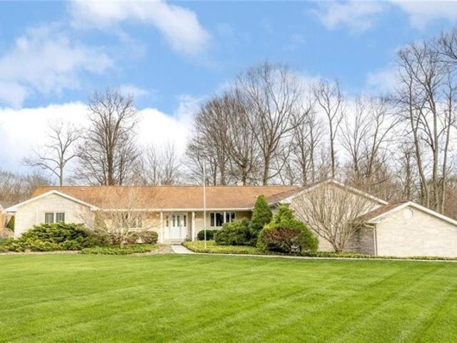 Dogwood Ln, Grove City, Home For Sale
