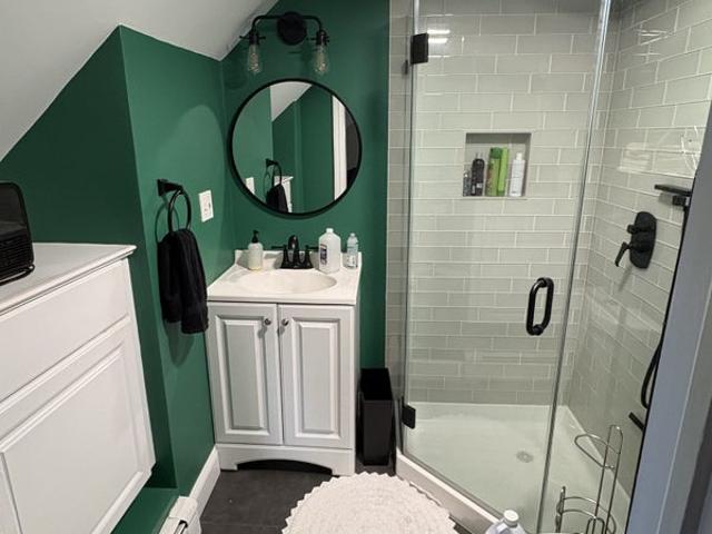 DOG FRIENDLY roommate wanted, 1 room and bathroom