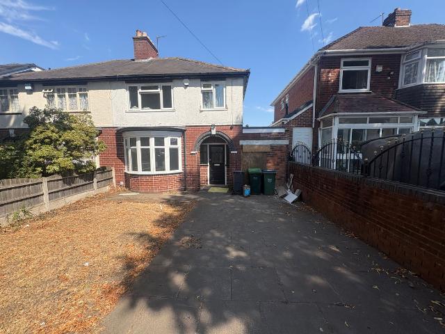 Dog Kennel Lane, Oldbury B68, 3 bed semi detached house to rent, £1,275 pcm | PrimeLocation