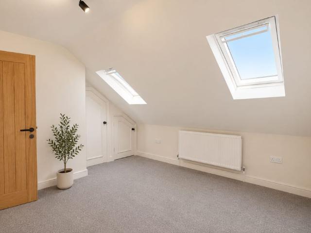 Dogfield Street, Cathays, Cardiff CF24, 6 bed terraced house to rent, £3,600 pcm | PrimeLocation