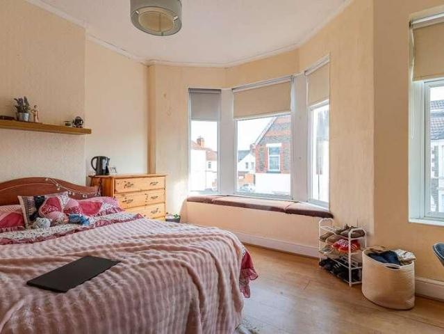 Dogfield Street, Cathays, CF24