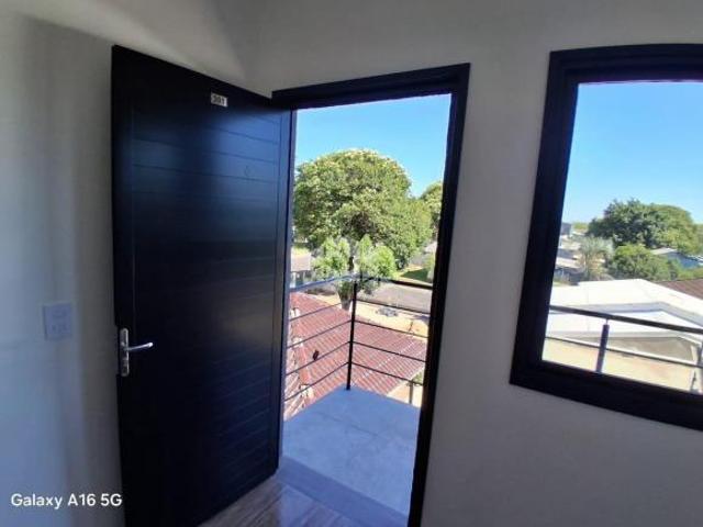 DOIS DORMITORIO BAIRRO PIRATINI ALVORADA RS
