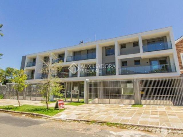 Dois dormitórios com uma suíte ao lado do Iguatemi