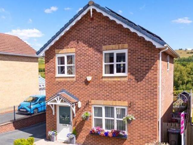 Dolydd Pentrosfa, Llandrindod Wells, 3 Bedroom Detached