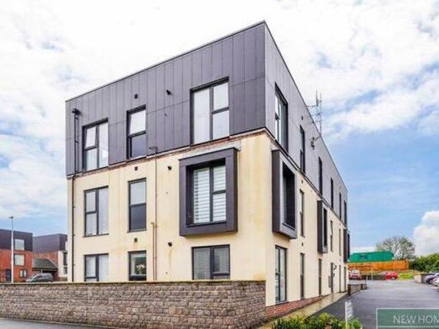 Dol Glaswg, Capel Llanilltern, 2 Bedroom Penthouse