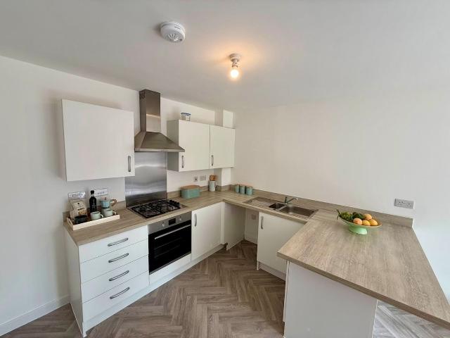 Dol Glaswg, Creigiau, Cardiff CF5, 2 bed flat to rent, £1,100 pcm | PrimeLocation