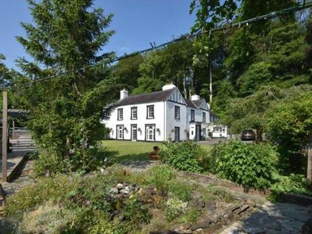 Dol Llan Road, Llandysul, 8 Bedroom Country